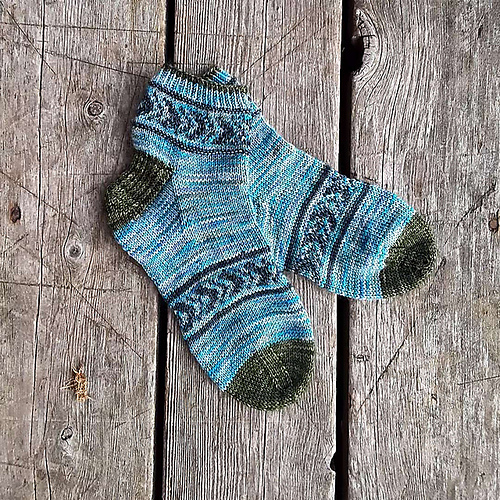 Ravelry: Meander My Way Socks pattern by Jennifer Knight