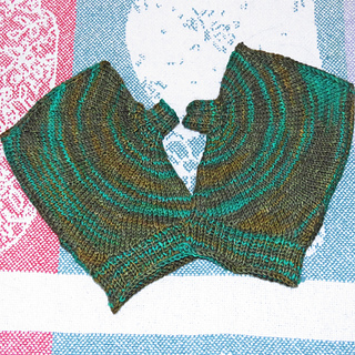 Ravelry: joansgarden's Circle Mitts