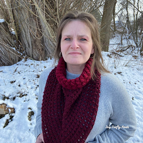 Ravelry: Welsh Braided Cowl pattern by Jo's Crafty Hook