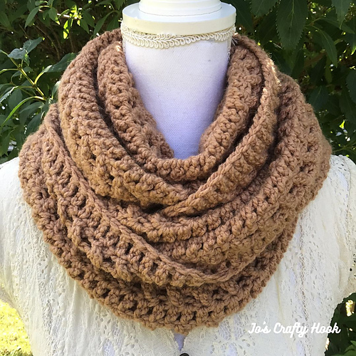 Ravelry: Double Cross Mobius Cowl pattern by Jo's Crafty Hook
