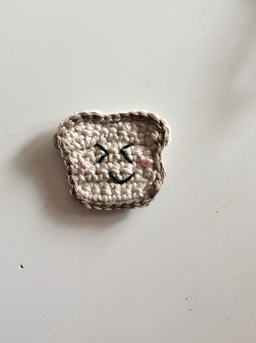 Ravelry: Toasted Bread Slice Applique pattern by Janet Carrillo
