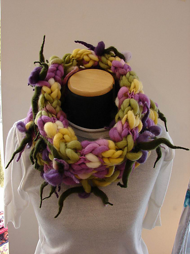 Ravelry: Flower Cowl pattern by Joji Locatelli