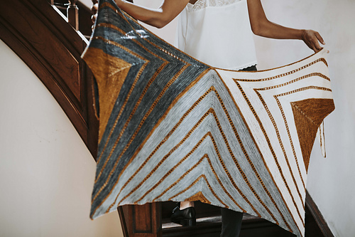 Shawl pattern recs with this shape? : r/knitting