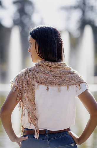 Ravelry: The Lone Skein Shawl pattern by Joji Locatelli