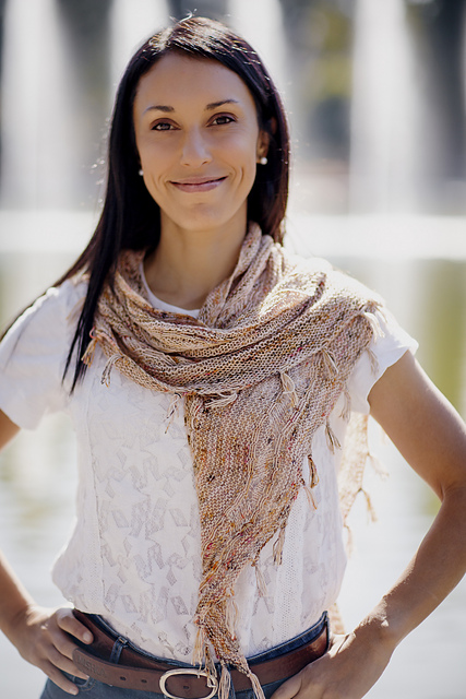 Ravelry: The Lone Skein Shawl pattern by Joji Locatelli