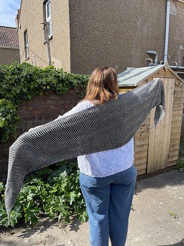 Ravelry: Alexander Shawl & Cowl pattern by Joanna Herriott