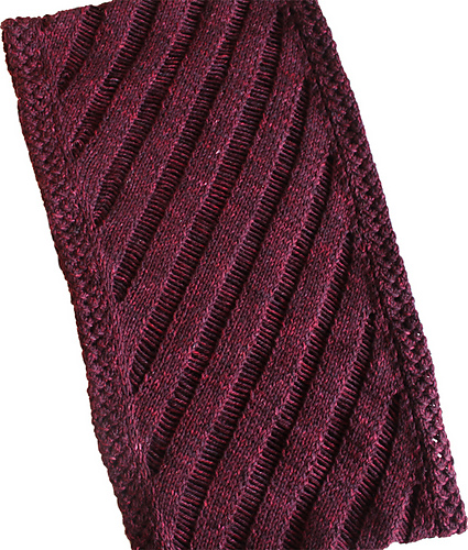 Ravelry: Clapotis Cowl pattern by Lijuan Jing