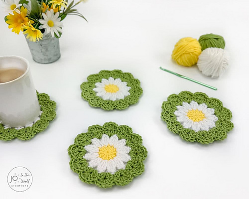 Ravelry: Daisy Coasters pattern by Jo Edwards