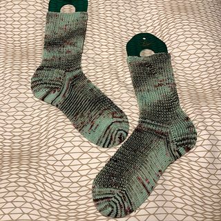 Ravelry: jricha01's Peppermint Toad socks