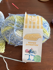 Ravelry: Lion Brand Ice Cream Roving Divagation