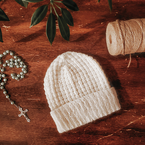 Ravelry: Light As A Feather Hat LITE pattern by Katie Herrod