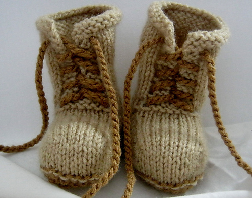 Ravelry: Combat booties pattern by Janet Tamargo