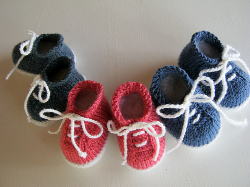 Ravelry: Tiny Tennis Shoes pattern by Janet Tamargo