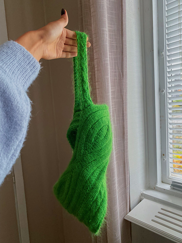 Ravelry: The Shell Bra pattern by nakedknit