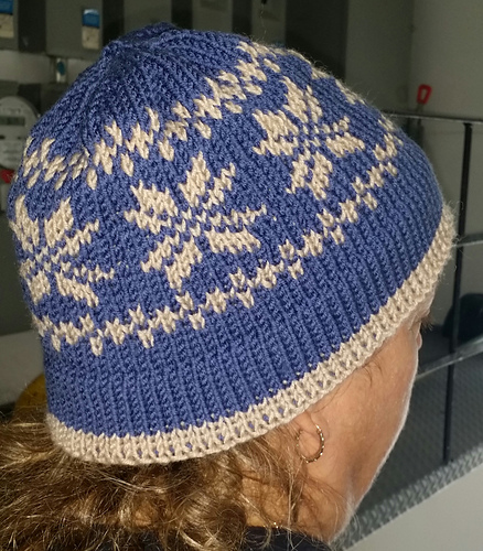 Ravelry: Pink Star Beanie pattern by La boutique de Jeanne