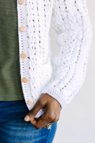 Ravelry: Eleanor White Boxy Cardigan pattern by Simone Francis