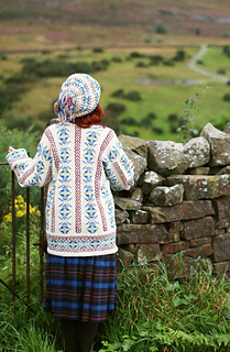 Ravelry: Suffragette pattern by Susan Crawford