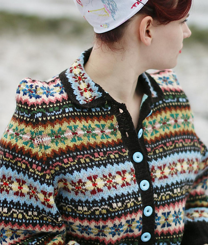 Ravelry: Peerie Clews pattern by Susan Crawford