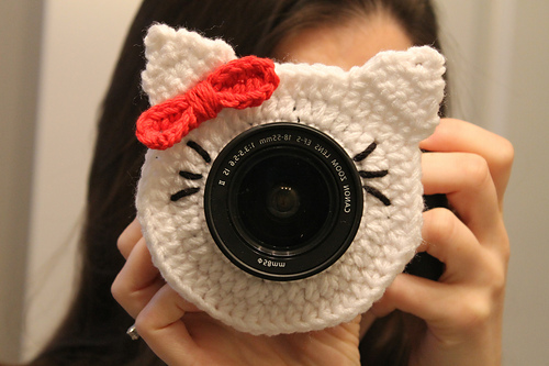 Ravelry: Kitty Camera Buddy pattern by Kristin Hankins