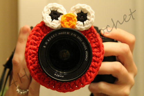 Ravelry: Elmo-inspired Camera Buddy pattern by Kristin Hankins
