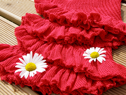 Ravelry: Red Ruffles pattern by Kairi K-A