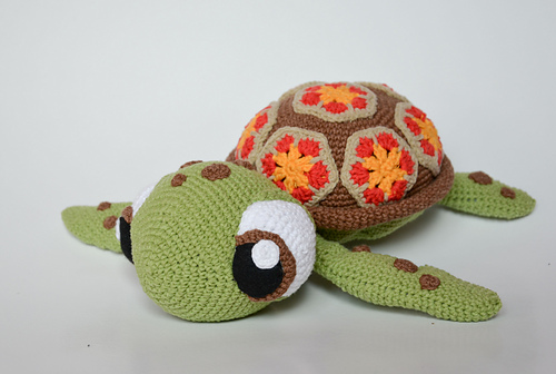 Ravelry: Squirt Finding Nemo sea turtle pattern by Kamila Krawka Krawczyk