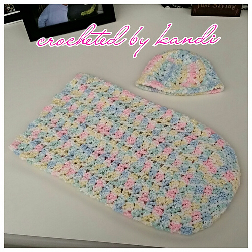 Ravelry: Sunshine & Shells Baby Cocoon and Hat Set pattern by Elena Hunt