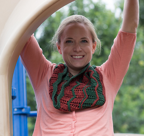 Ravelry: Chauntecleer Cowl pattern by Karen Robinson