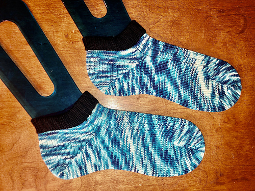 Ravelry: CSM Cuff Down Mock Rib HH Shortie Sock pattern by Karen Taylor ...