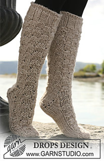 Ravelry: 109-31 Long socks with diamond pattern pattern by DROPS design