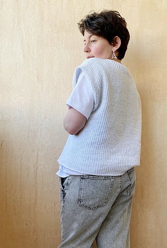 Ravelry: Waffle Vest pattern by Kate Terentyeva