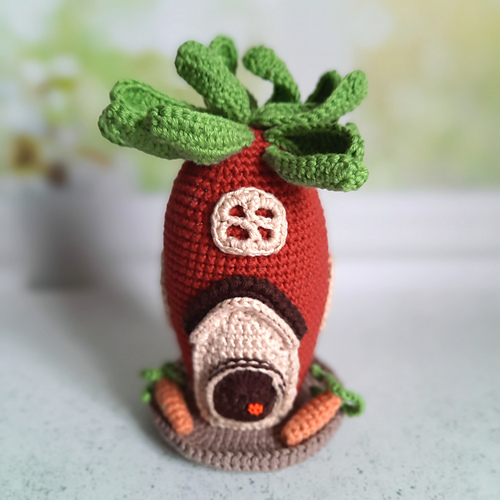 Ravelry: Easter Carrot House pattern by Kristina Kachekchina
