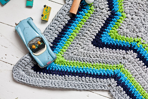 Ravelry: Star Rug pattern by Kat Goldin