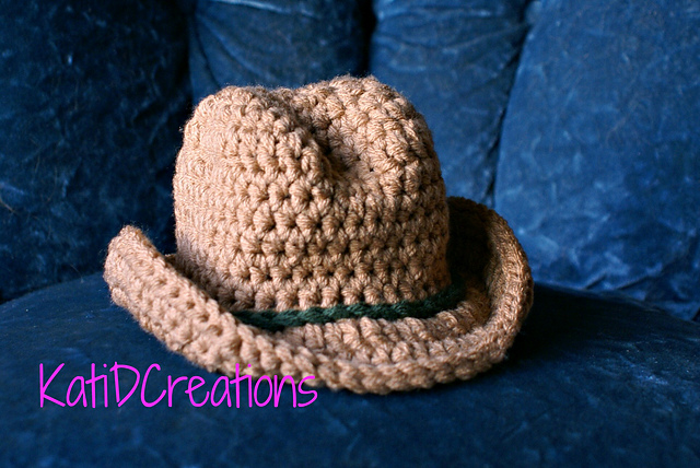 Ravelry: Cowboy Hat 2-6 months pattern by Kati Donahue