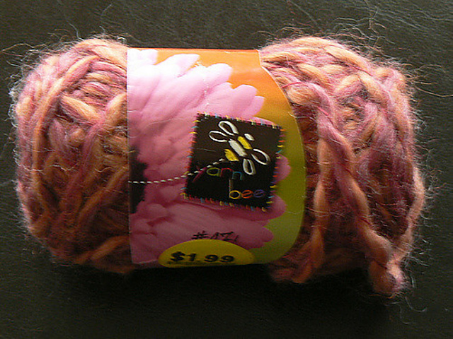 Ravelry: Spotlight Yarn Bee #071