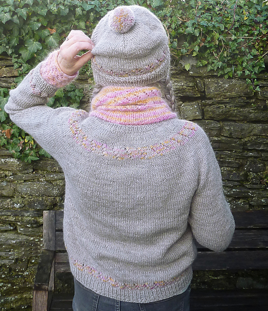 Ravelry: kathysknittingtoo's Tippi toppi hat *TEST*