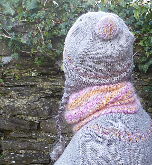 Ravelry: kathysknittingtoo's Tippi toppi hat *TEST*
