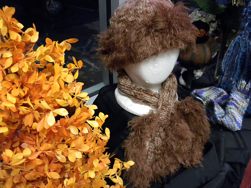 Ravelry: Russian-Style Hat & Scarf pattern by Berta Karapetyan