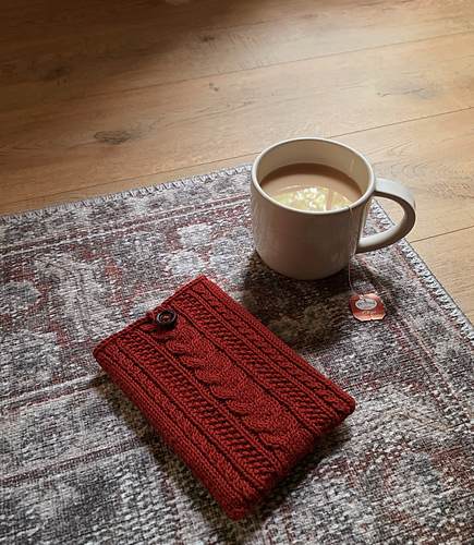 Ravelry: Sweater Weather Kindle Sleeve pattern by Kaylah Rodriguez