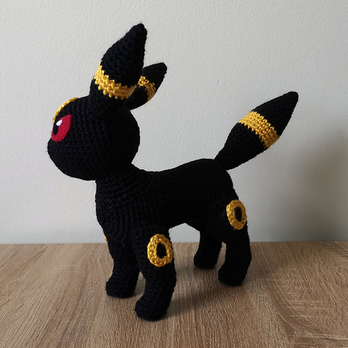 Ravelry: Pokemon Umbreon pattern by Kayla Shea.