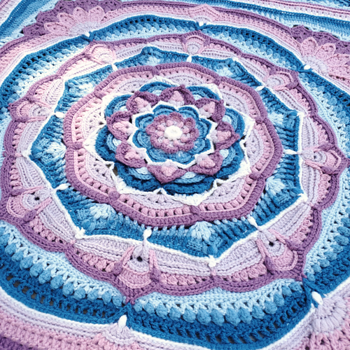 Ravelry: Maxine Afghan pattern by Kayla Wagner