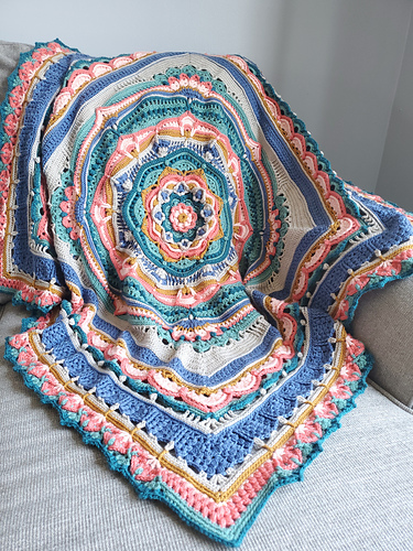 Ravelry: Maxine Afghan pattern by Kayla Wagner