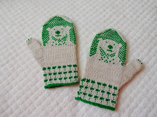 Ravelry: p.04 Polar Bear Mittens pattern by Tomo Sugiyama (すぎやまとも)