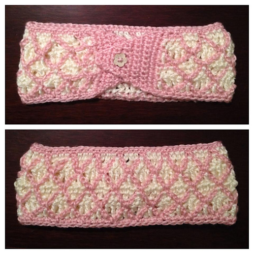 Ravelry: The Sweetheart Earwarmer pattern by Sick 'Lil Monkeys
