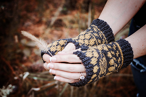 Ravelry: Bee Fingerless Mittens pattern by Briana K Designs