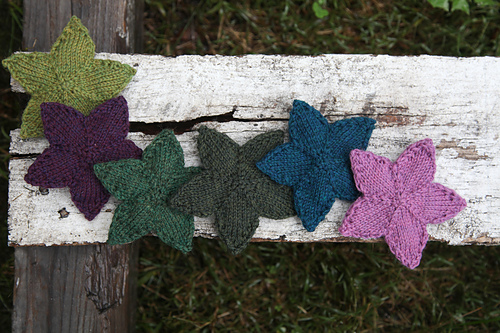 Ravelry: Knit Stars pattern by Kirsten Hipsky