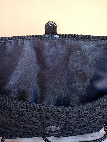 Ravelry: Vintage clutch purse pattern by Cat Summer