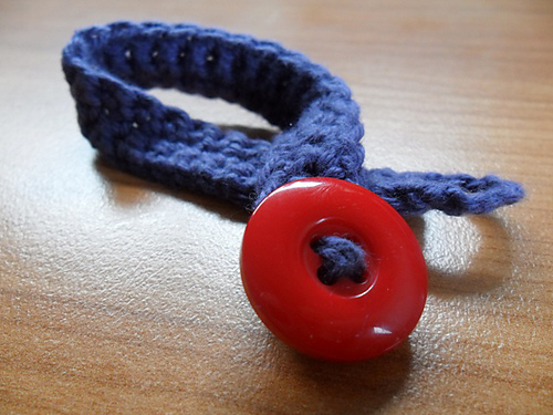 Ravelry: Little Bangles pattern by Lee Adamson