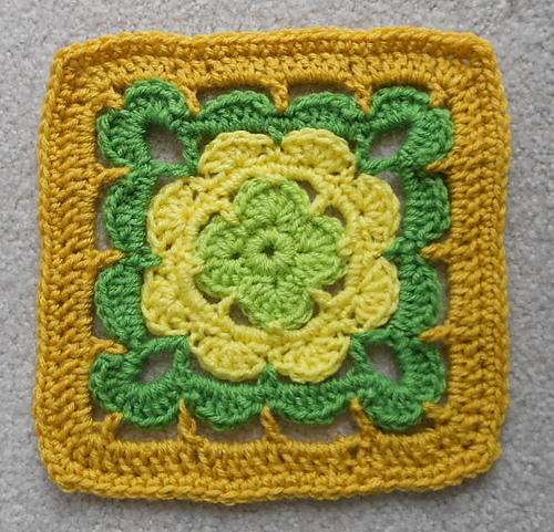 Ravelry: Shell Collection 6" Granny Square pattern by Shelley Husband