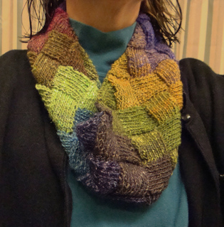 Ravelry: kimfluck's Entrelac Cowl